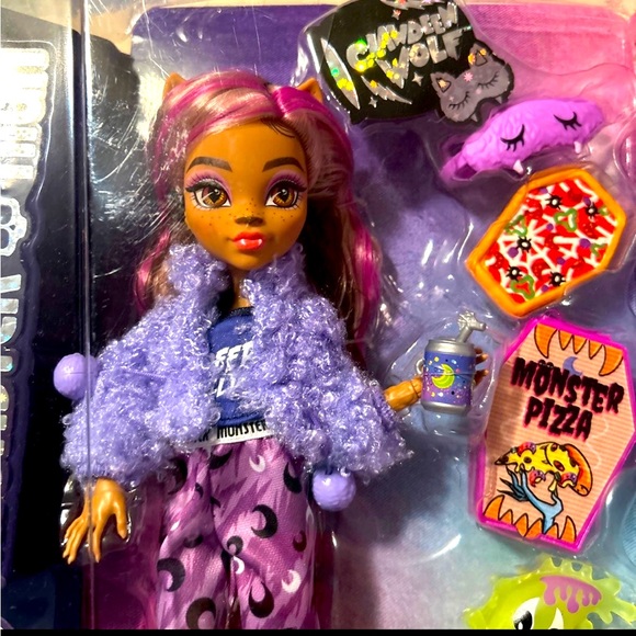 Mattel | Toys | Monster High Doll Creepover Party Wclawdeen Wolf Doll ...